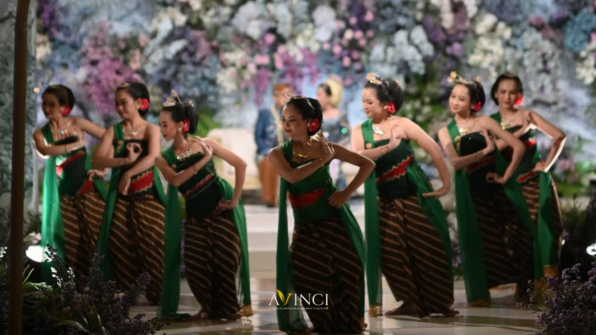 Opening Grace & Eternal Love: Membedah Makna Tari Gambyong dan Tari ...