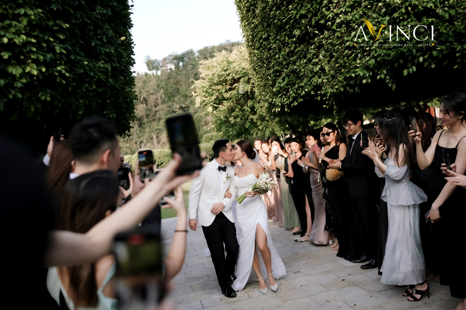 Main Character Energy : 5 Tren Fashion Pernikahan untuk Pasangan Gen Z ...